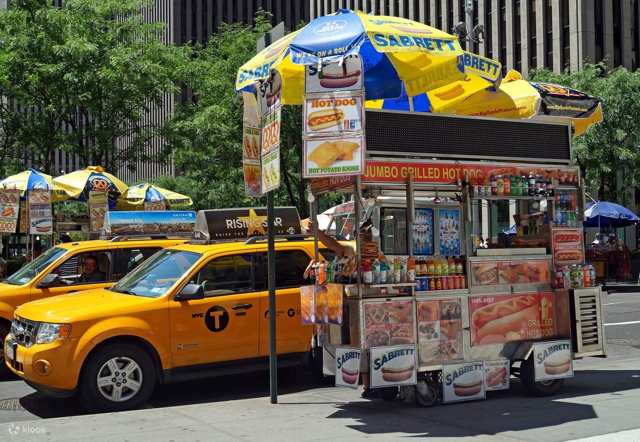 Eat 4 New York Foods & See 30 Sights Walking Tour - Klook Australia