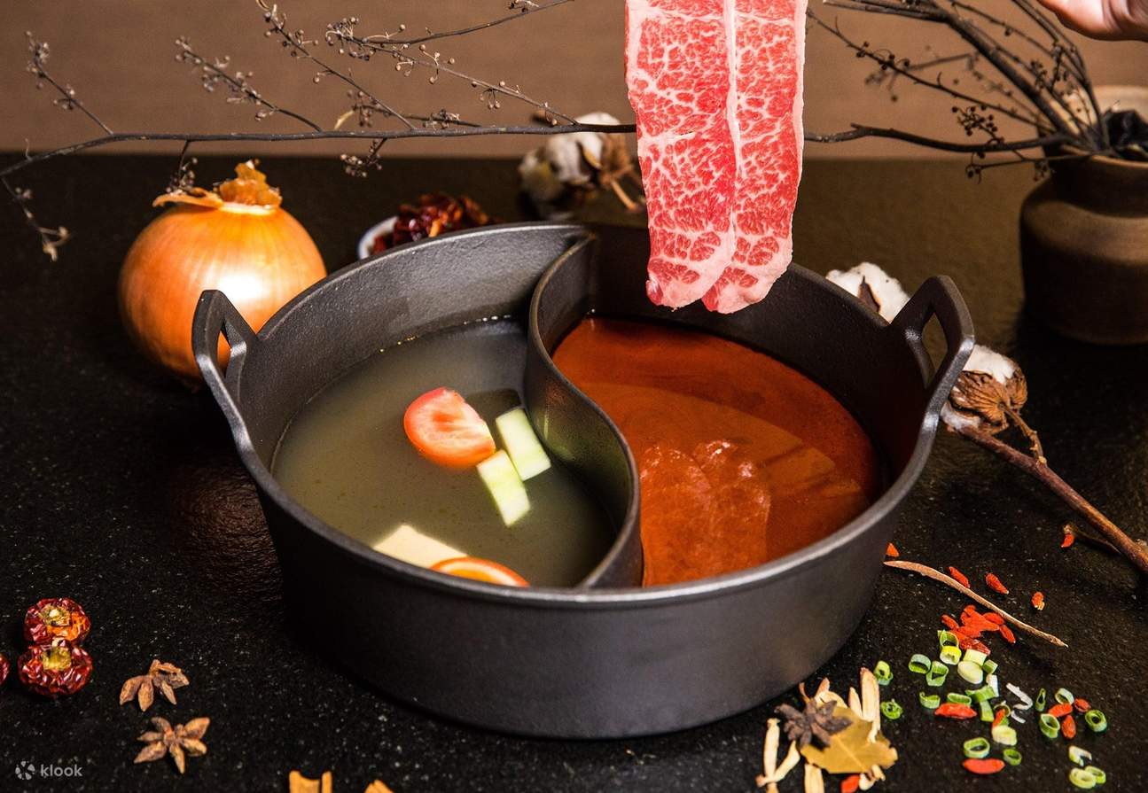 Bendingtang hot pot at MRT Beimen Station - Klook United States