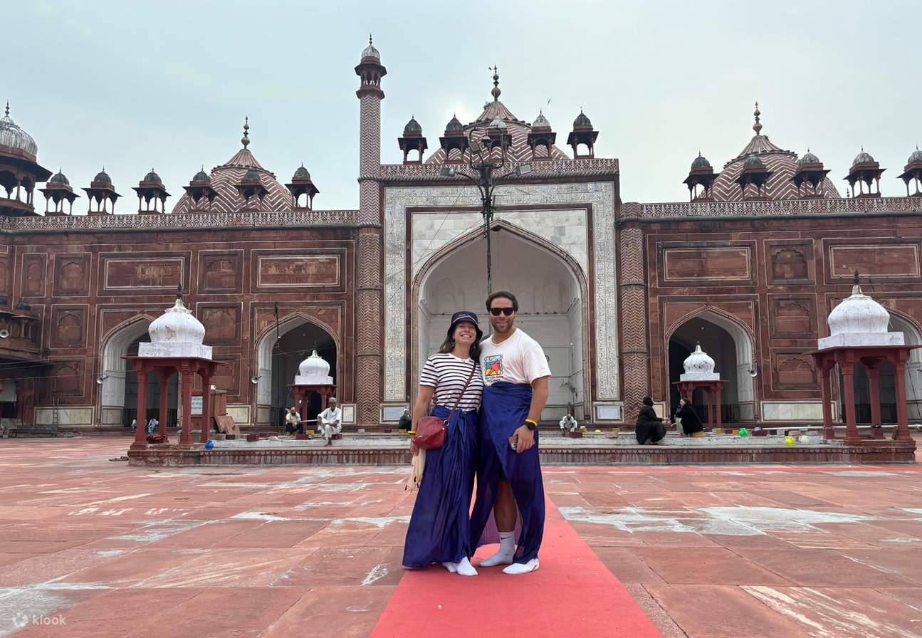 Explore Agra's Heritage on a 2-Hour Walking Tour by Auto Rickshaw - Klook