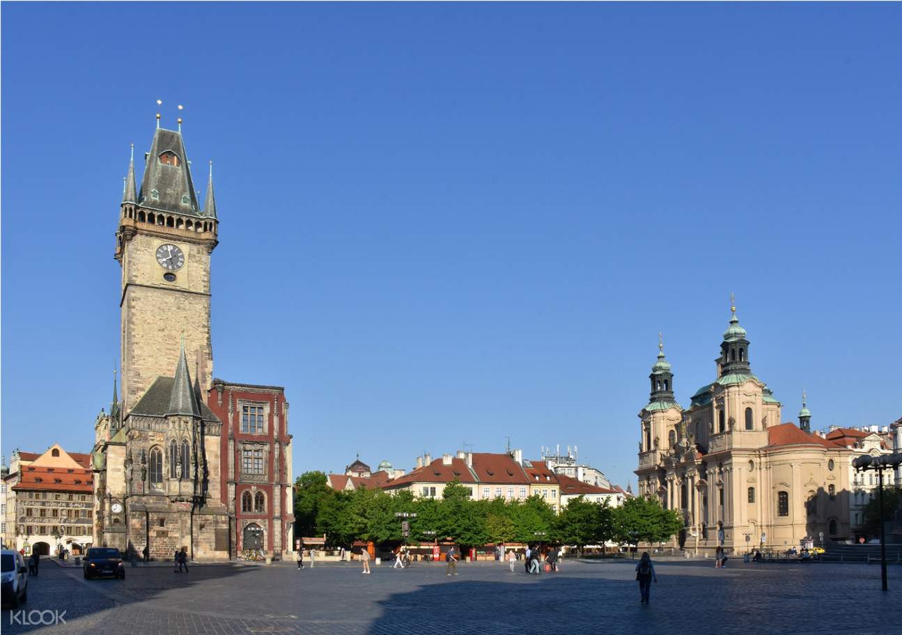 Prague Castle, National Museum, and Astronomical Clock Tower Skip-the ...