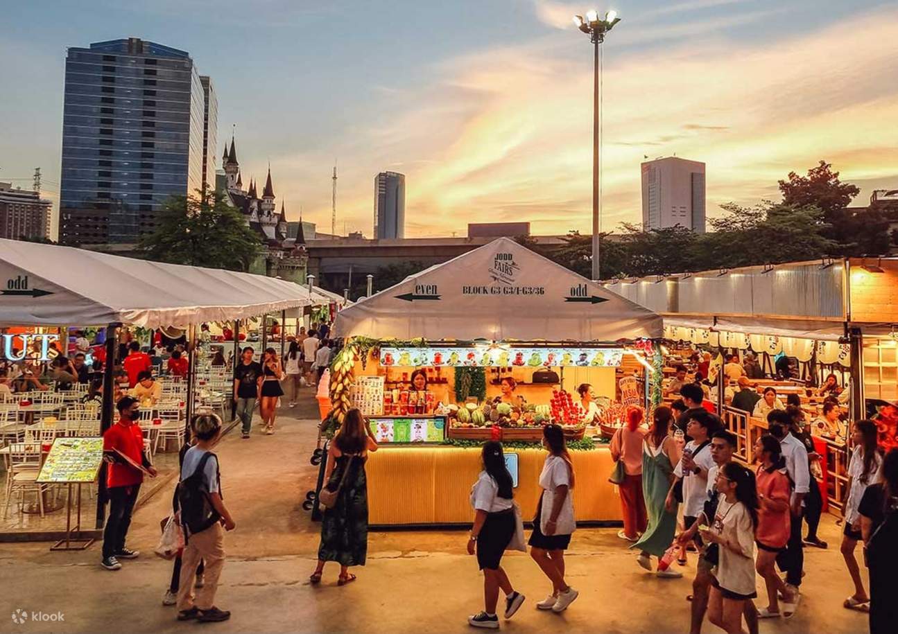Night life in Bangkok Jodd Fairs Train Night Market - Klook Australia