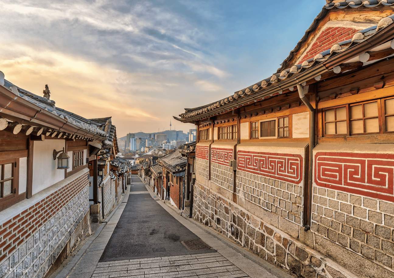 Back Through the Seoul History: Kimchi Experience Tour from Seoul ...