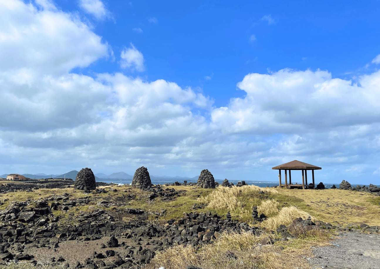 Jeju Udo Island & Seongsan Ilchulbong & Seopjikoji Day Tour - Klook