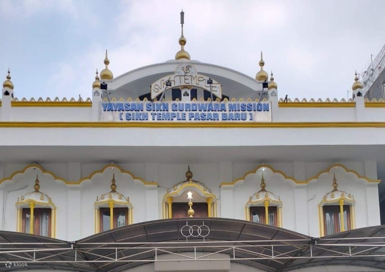 Jakarta Cultural: Betawi Village, Mosque, Temple, Multilingual Guide ...