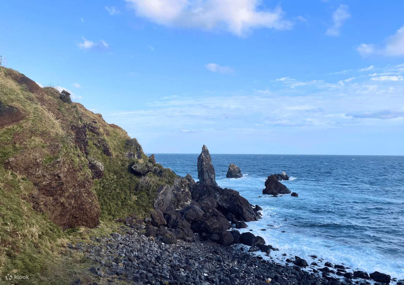 Jeju Udo Island & Seongsan Ilchulbong & Seopjikoji Day Tour - Klook ...
