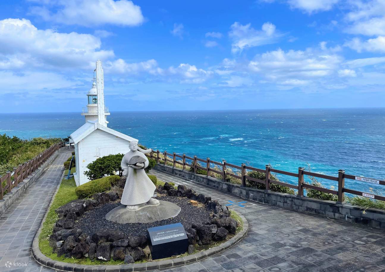 Jeju Udo Island & Seongsan Ilchulbong & Seopjikoji Day Tour - Klook ...