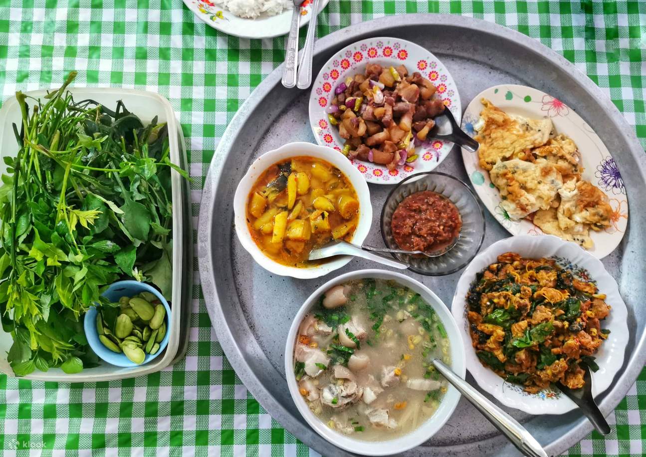 Hua Hin Jing Jing Food Tour by Feast Thailand - Klook