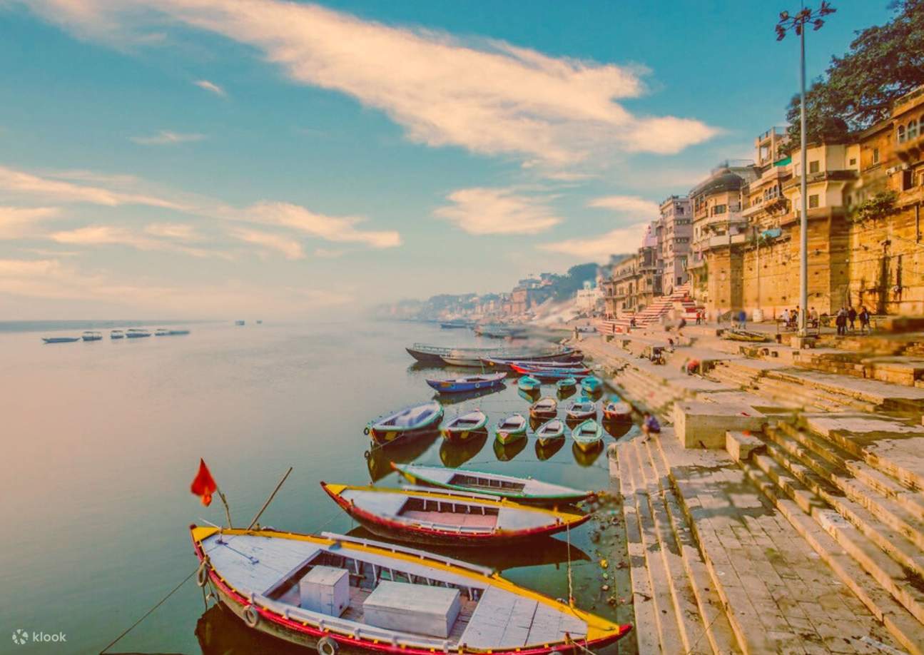Varanasi Sunset Experience: Guided Tour with Ganga Arti & Boat Ride - Klook