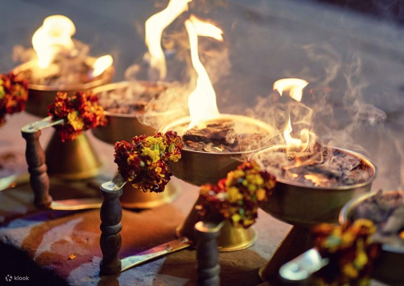 Varanasi Sunset Experience: Guided Tour with Ganga Arti & Boat Ride - Klook