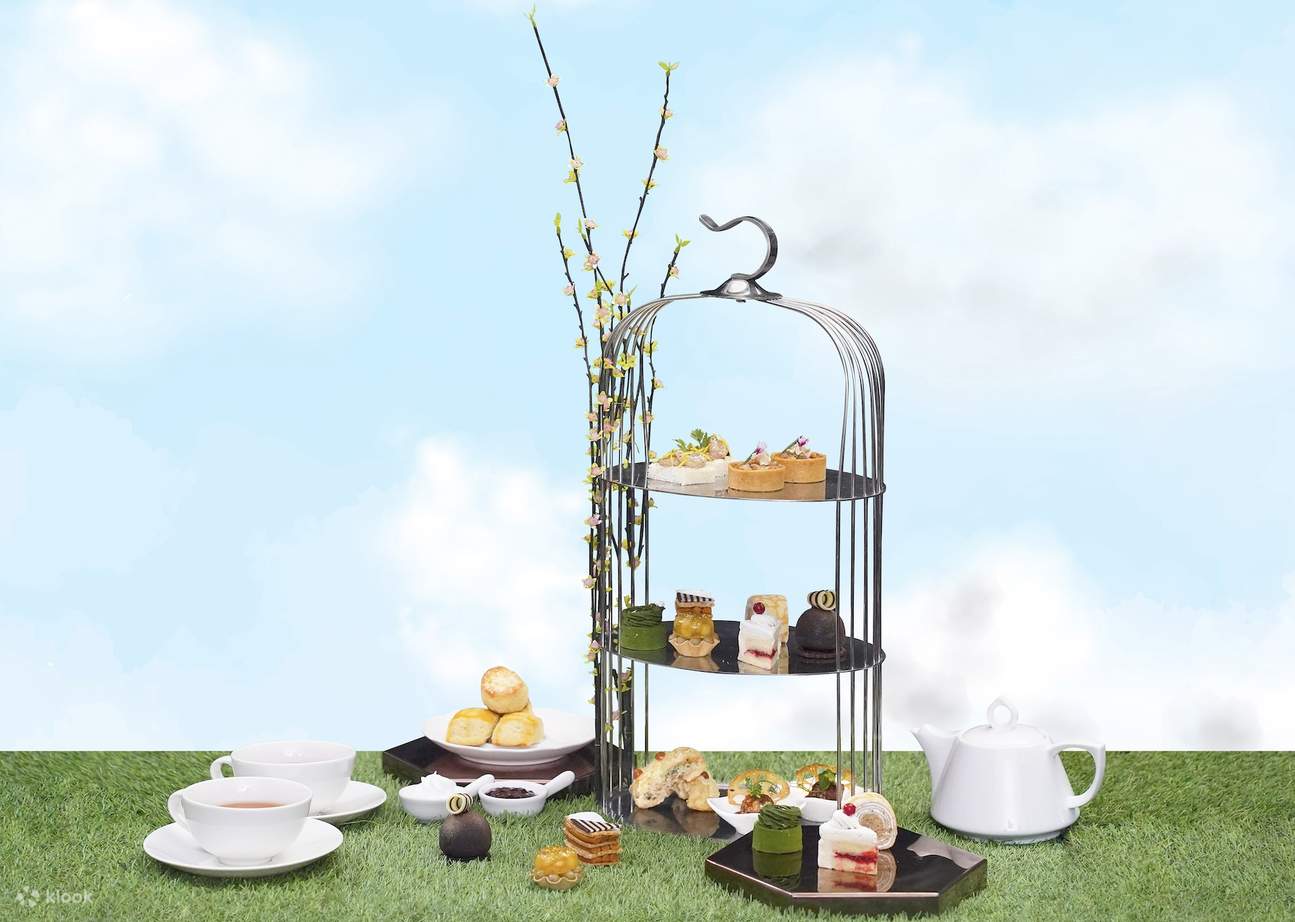 Crossroads Bar at Paradox Singapore Merchant Court - Klook