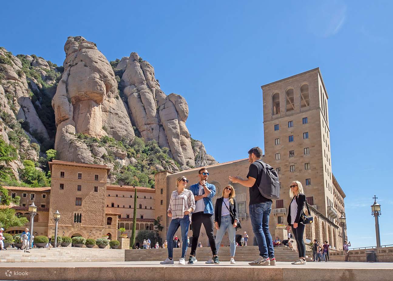 Lawatan Sehari Montserrat dari Barcelona dengan Kereta Api Cogwheel - Klook Amerika Syarikat