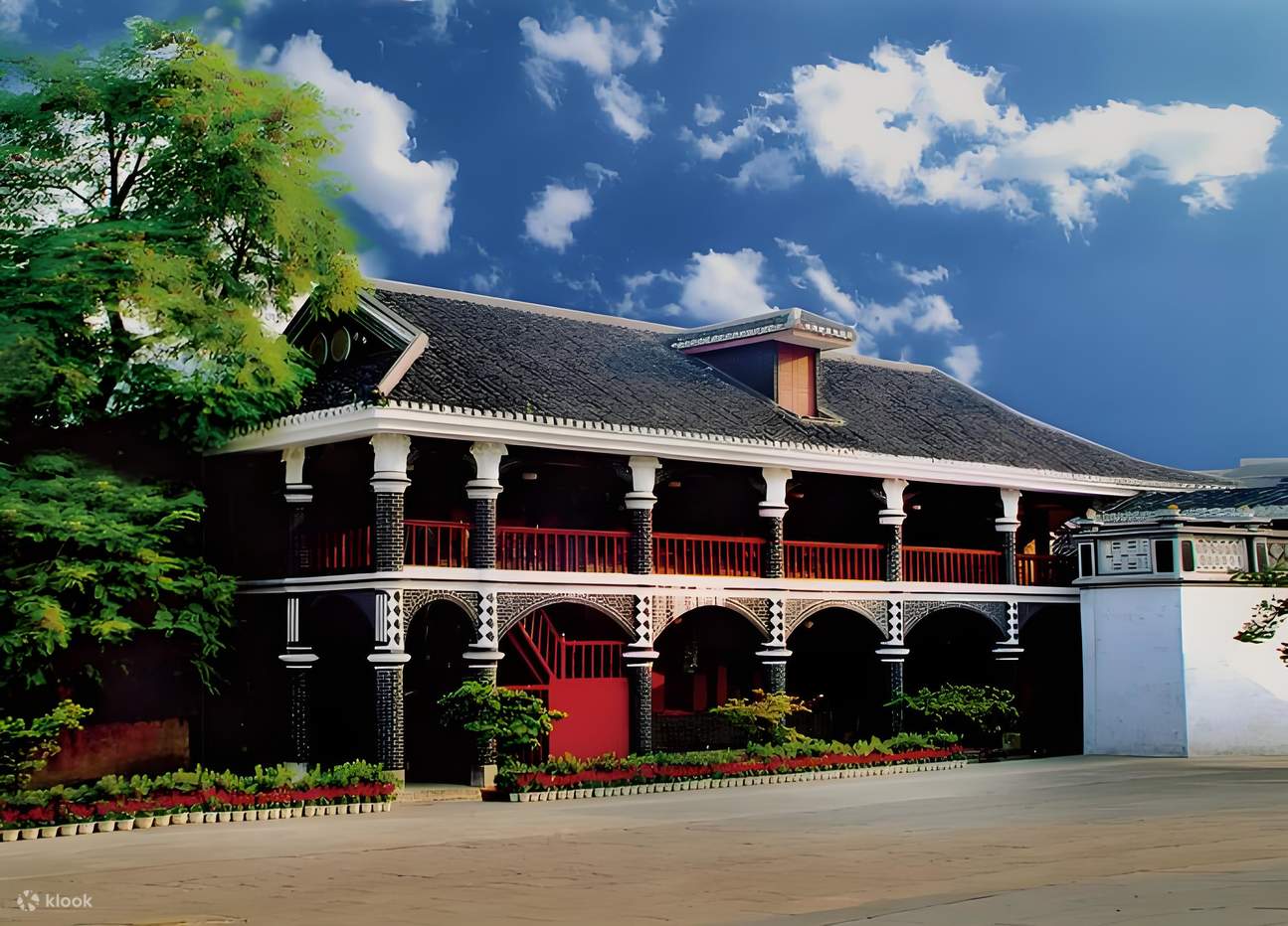 Private Day Tour of Zunyi Conference Site and Loushanguan from Guiyang ...