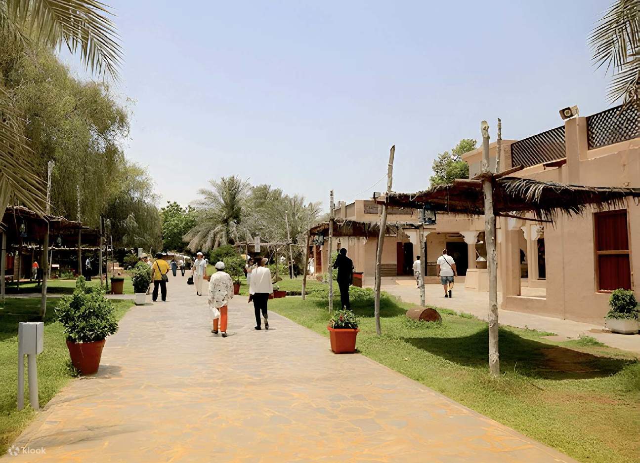 Tur Kuil Hindu BAPS dan Masjid Sheikh Zayed dari Dubai - Klook Indonesia