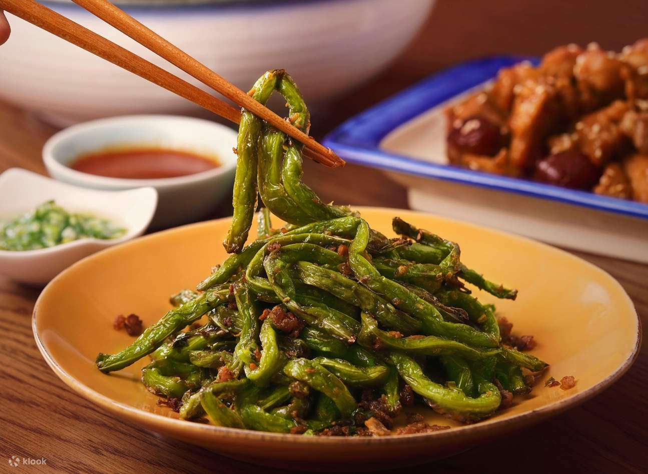 Meal Sets for 2-4 at Kaifun Together in Zhongxiao Fuxing Station | Klook