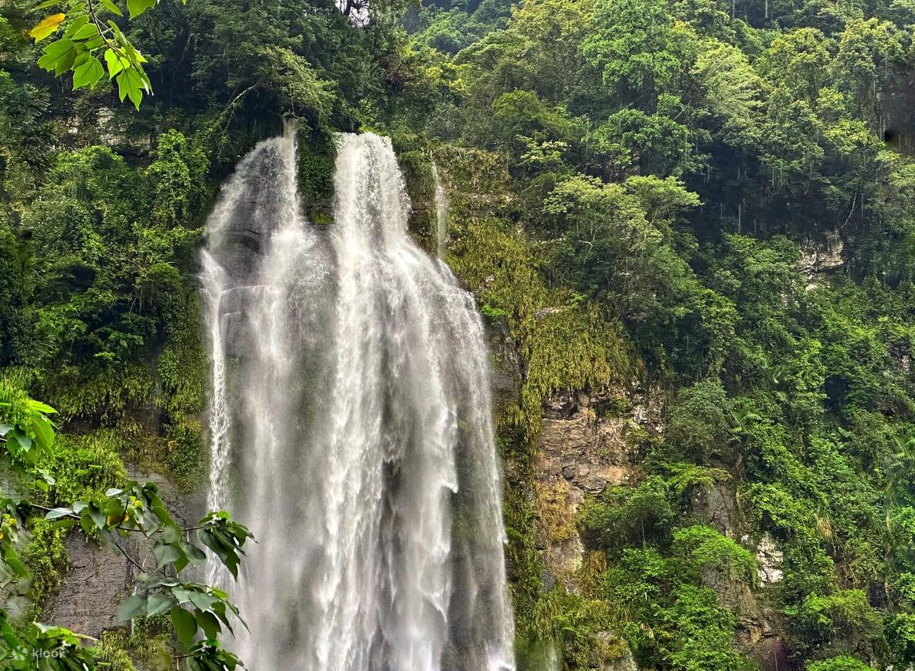 Wulai Yunxian Paradise & Wulai Trolley Lover's Bridge & Wulai Waterfall ...