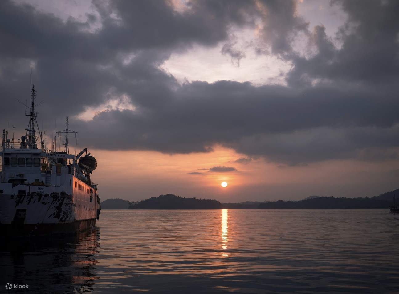 Port Blair: Havelock Island Day Trip with Ferry & Private Cab - Klook
