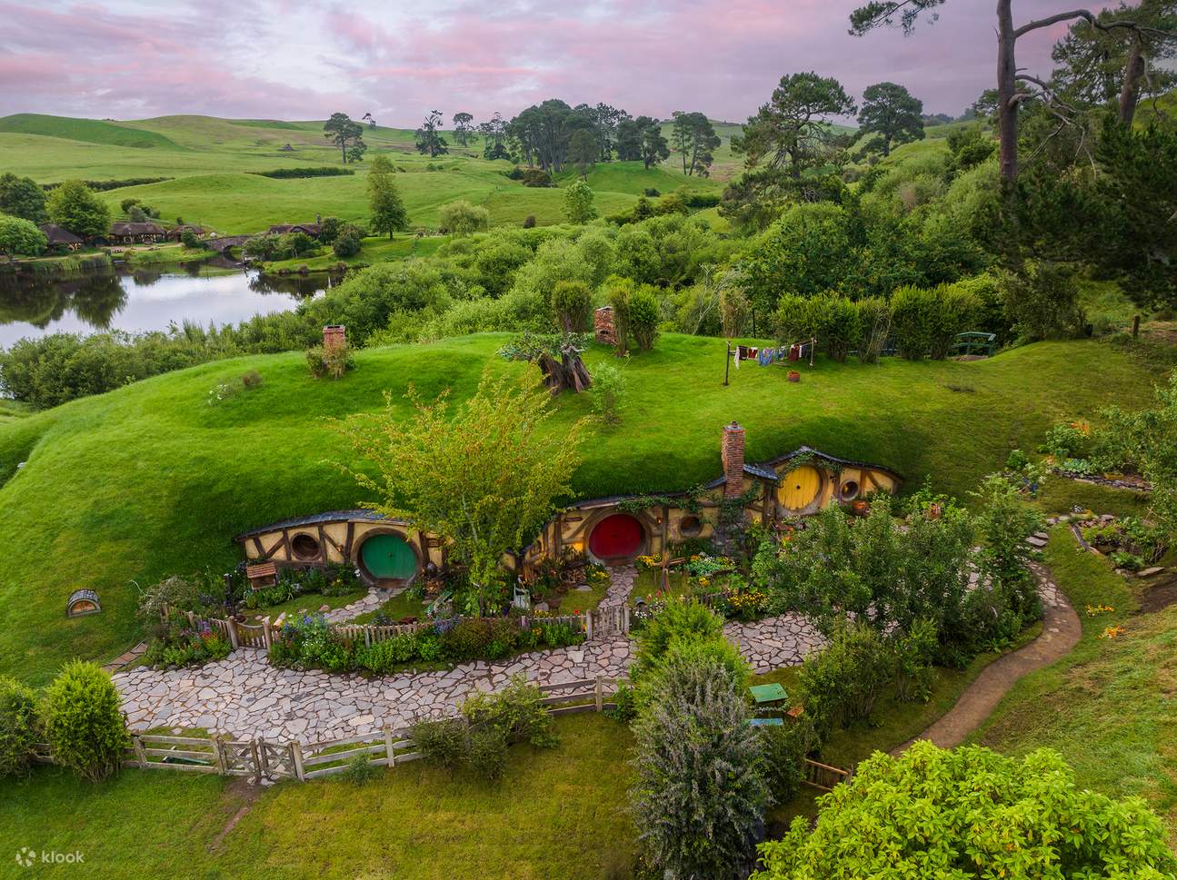 Hobbiton Guided Day Tour - Klook New Zealand