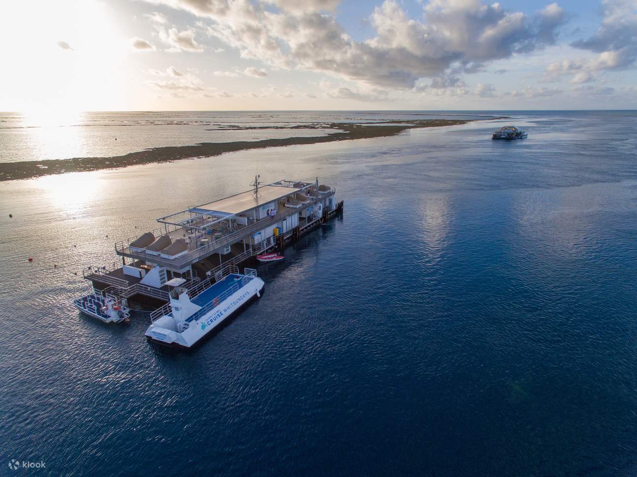 2D1N Reefsleep Great Barrier Reef Experience - Klook Australia