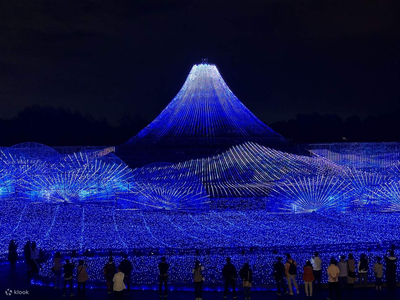 Nagashima Mitsu Outlet & Nabana no Sato Winter Illumination Bus Tour - Klook Philippines