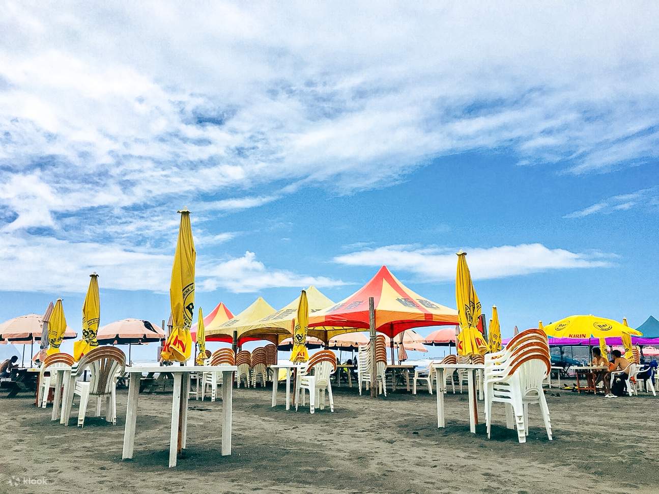 Yilan: Cool Surf Club Surfing Experience - Klook