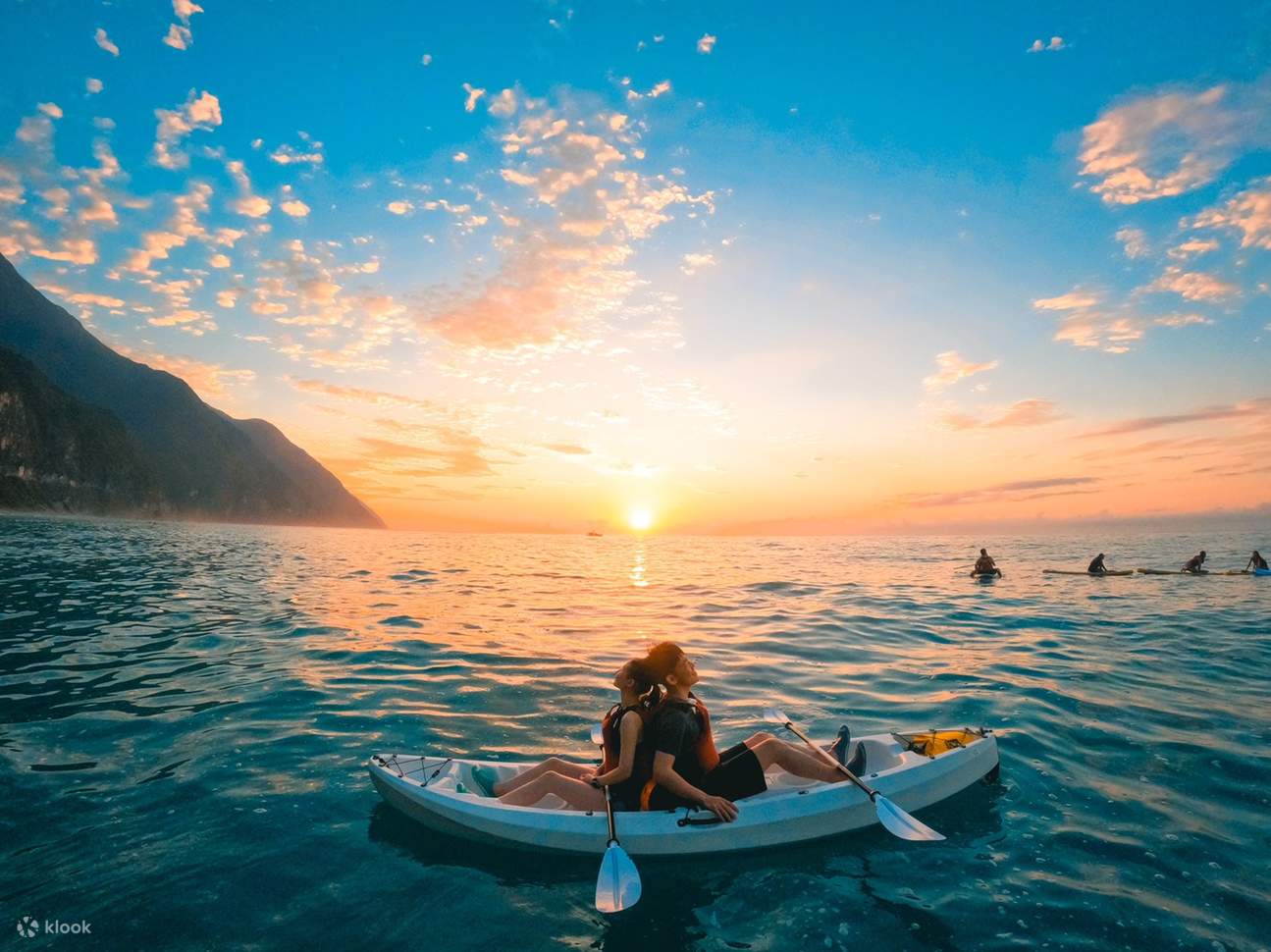 Qingshui Cliff Stand Up Paddle Boarding Experience in Hualien, Taiwan ...
