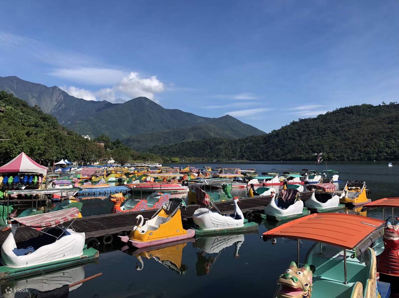 Qixingtan, Chi Nan, Liyu Lake, Pacific Park & General's House One Day ...