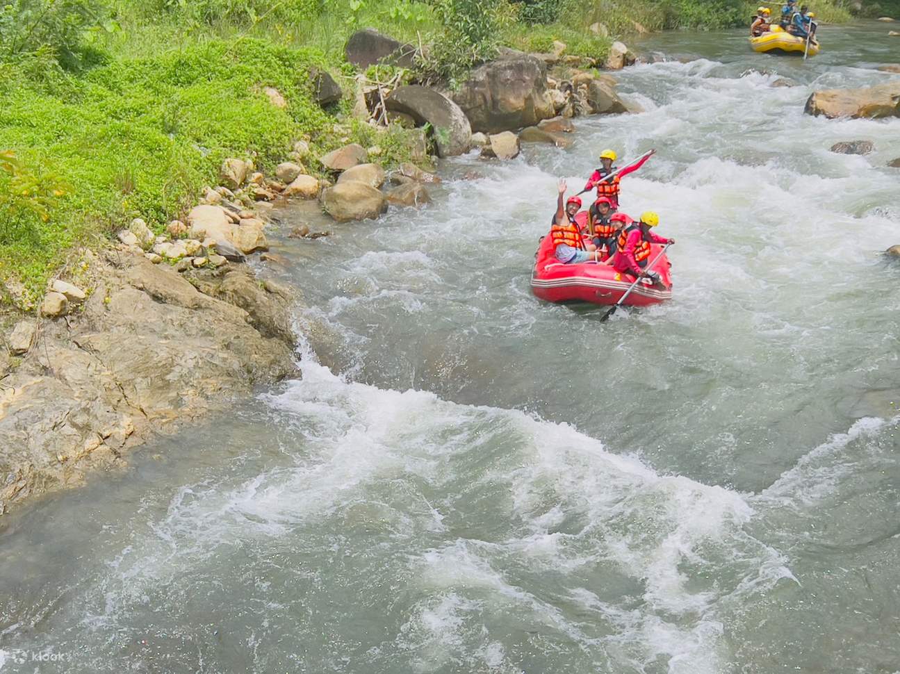 Rafting en eau vive, Flying Fox et expérience d'aventure en VTT - Klook ...