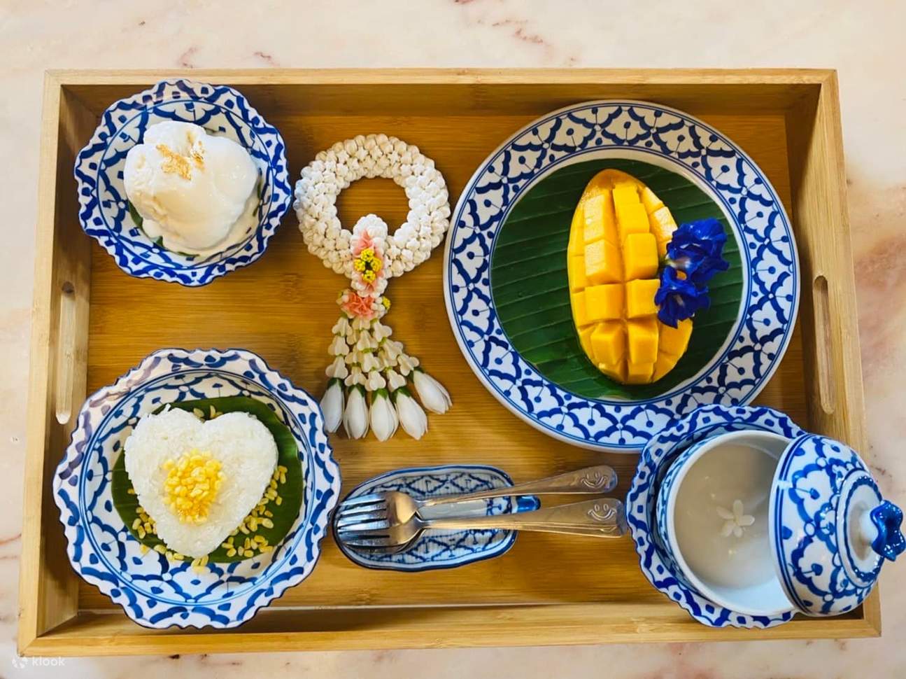 Kafe Ayutthaya dengan Tur kostum Thailand - Klook Indonesia