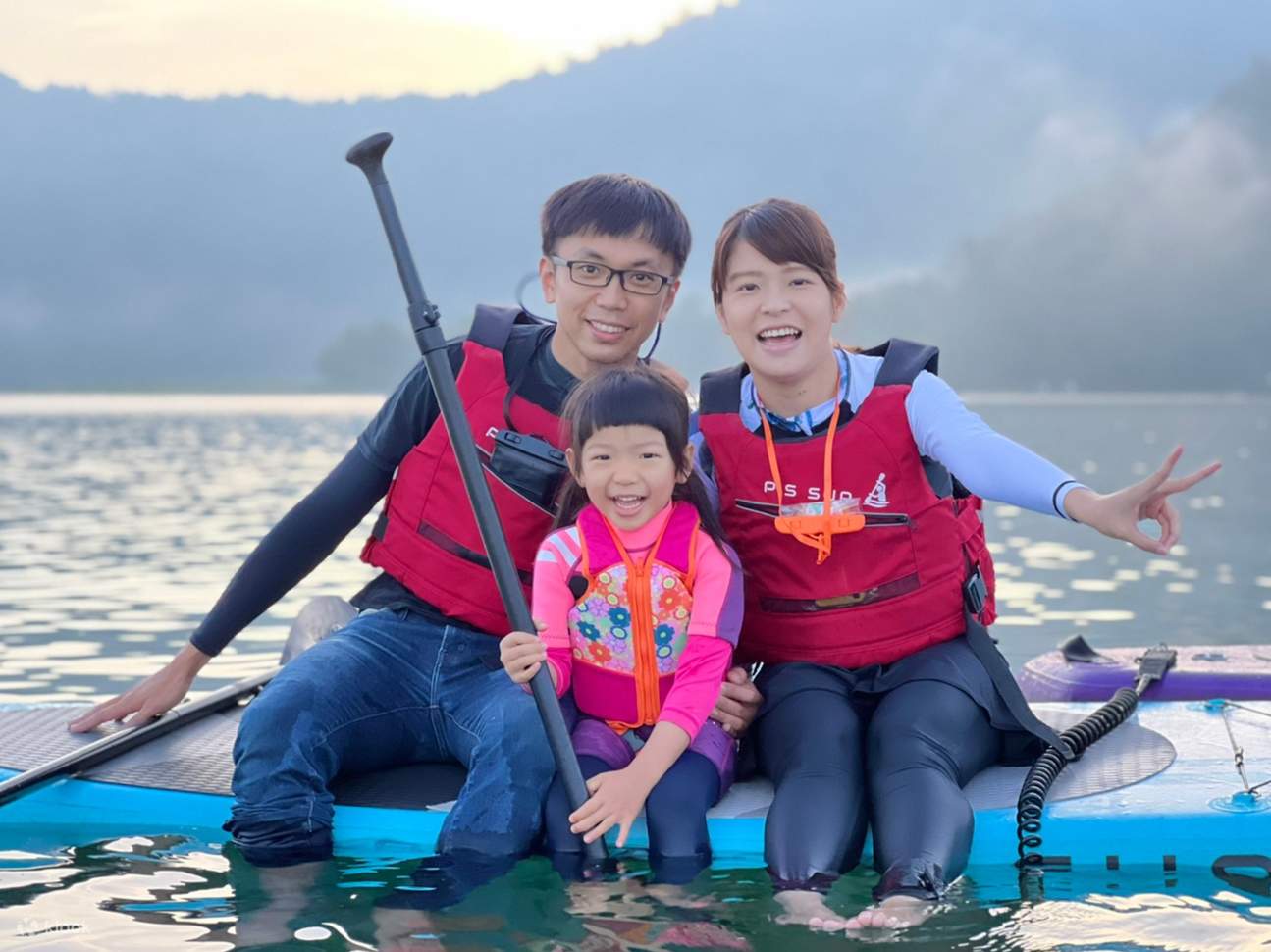 Stand Up Paddle Board on Sun Moon Lake - Klook