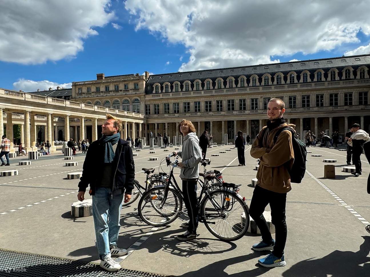 Paris: Local Culture and History on a 2.5h Guided Bike/E-Bike Tour - Klook