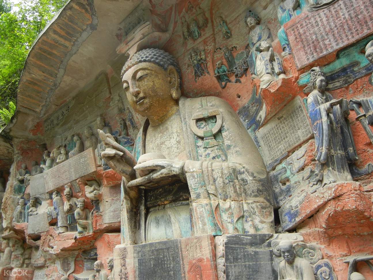 [SALE] Explore Dazu Rock Carvings with Round Trip Transfer in Chongqing ...