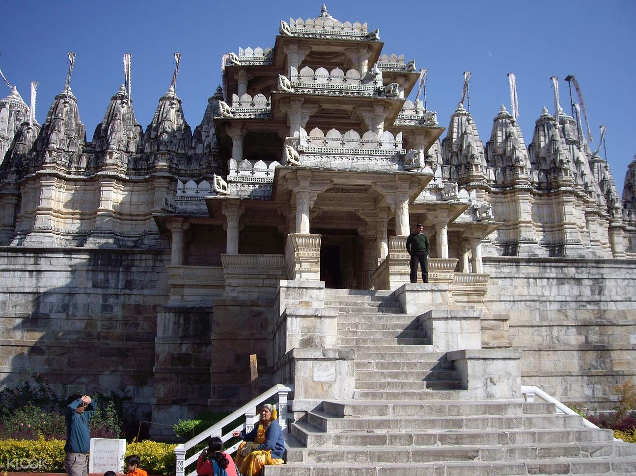Udaipur Kumbhalargh and Ranakpur Jain Temple Day Tour