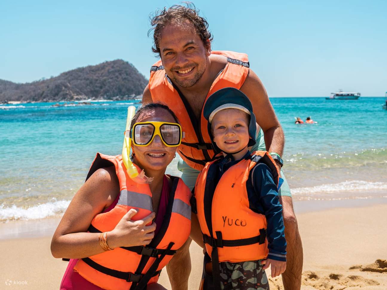 Nature Boat Tour in Huatulco Bays - Klook