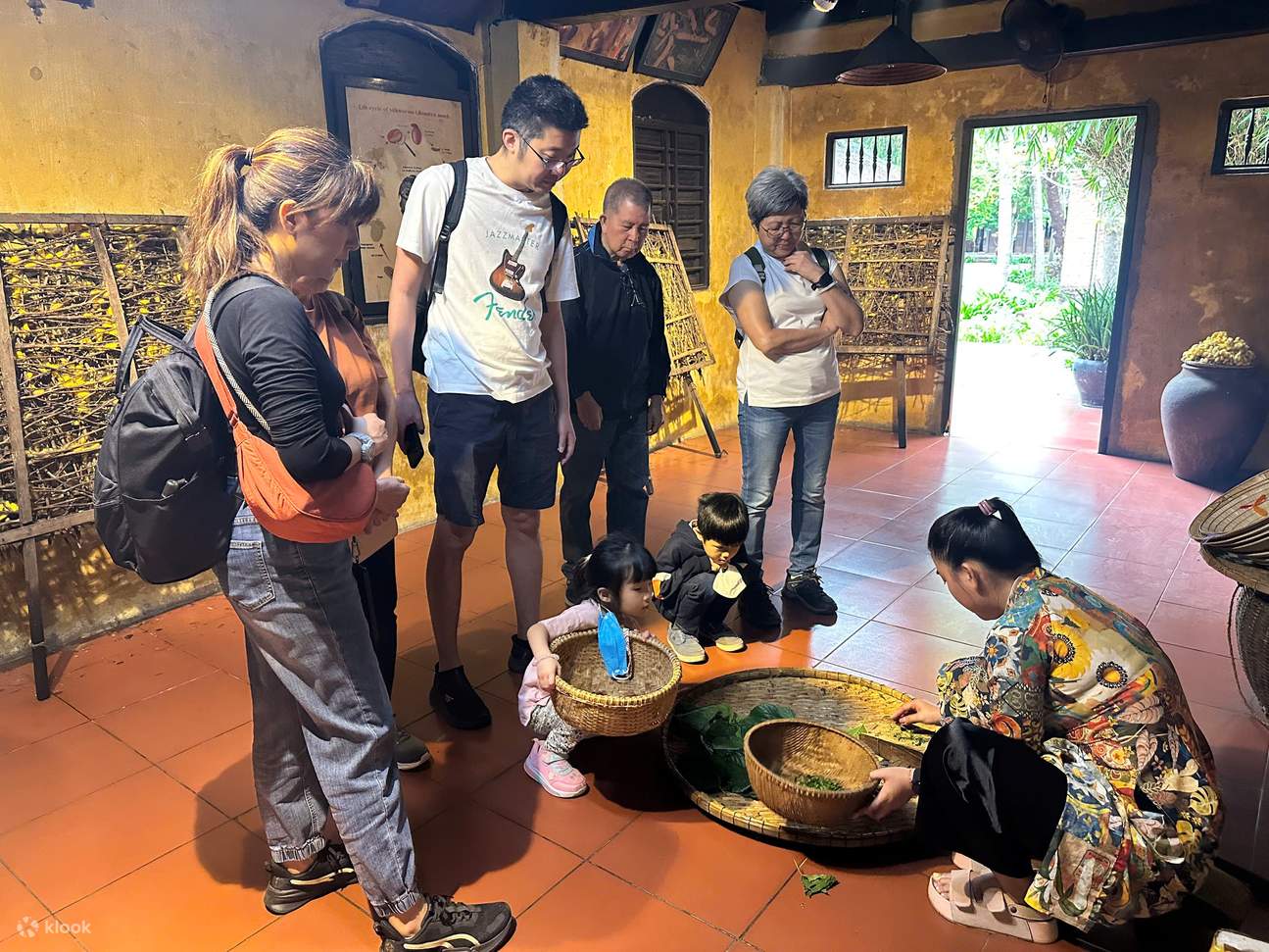 Silk Weaving Discovery In Hoi An Silk Village - Klook Singapore