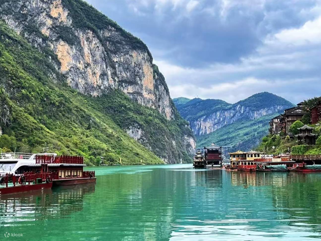 One-Day Tour of Chongqing 816 Underground Project & Wuling Mountain ...