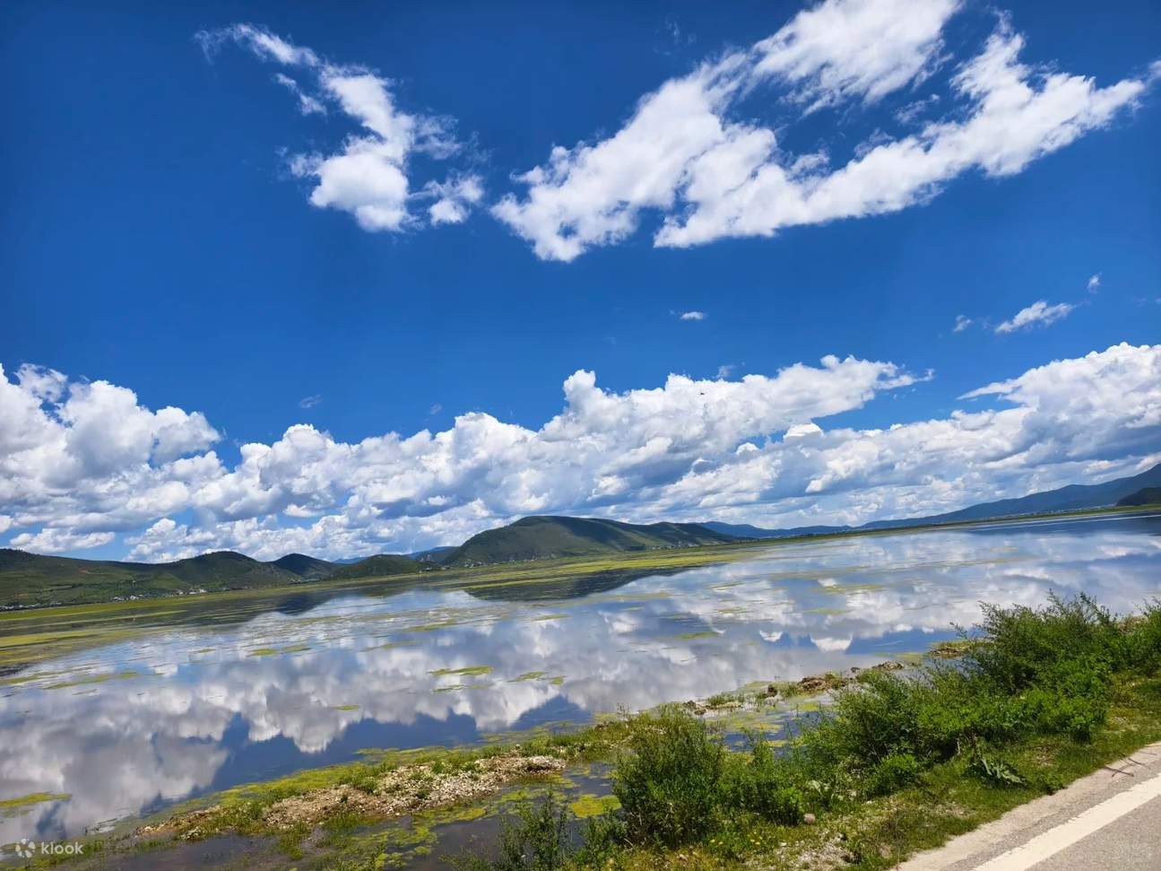 One-Day Tour from Lijiang, Yunnan to Shangri-La: Tiger Leaping Gorge ...