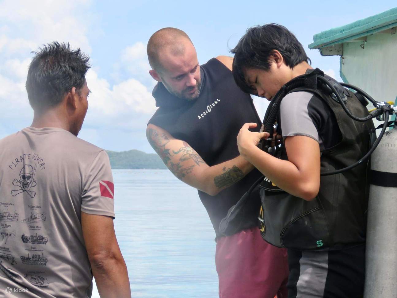 Revitalisieren Sie Ihre Fähigkeiten: PADI ReActivate Refresher in Coron in unserem PADI 5-Sterne ...