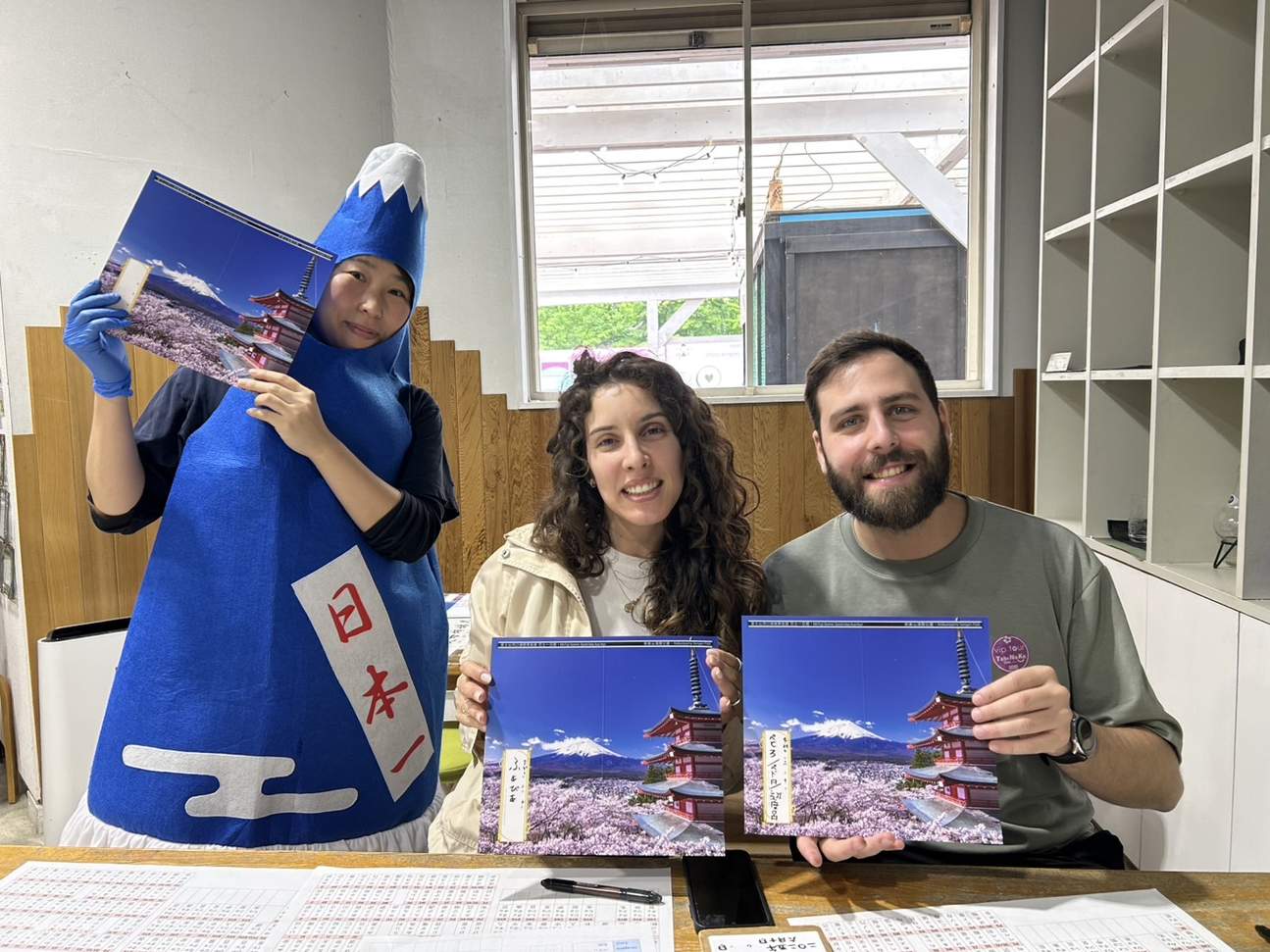 Mount Fuji and Lake Kawaguchiko Day Trip from Japan: Arakurayama Sengen ...