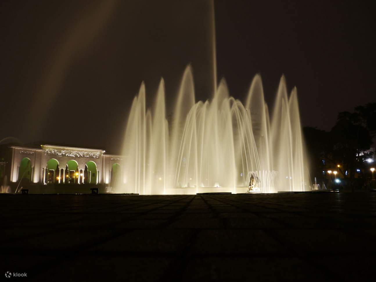 Magic Water Circuit with Dinner and Folkloric Show in Lima - Klook