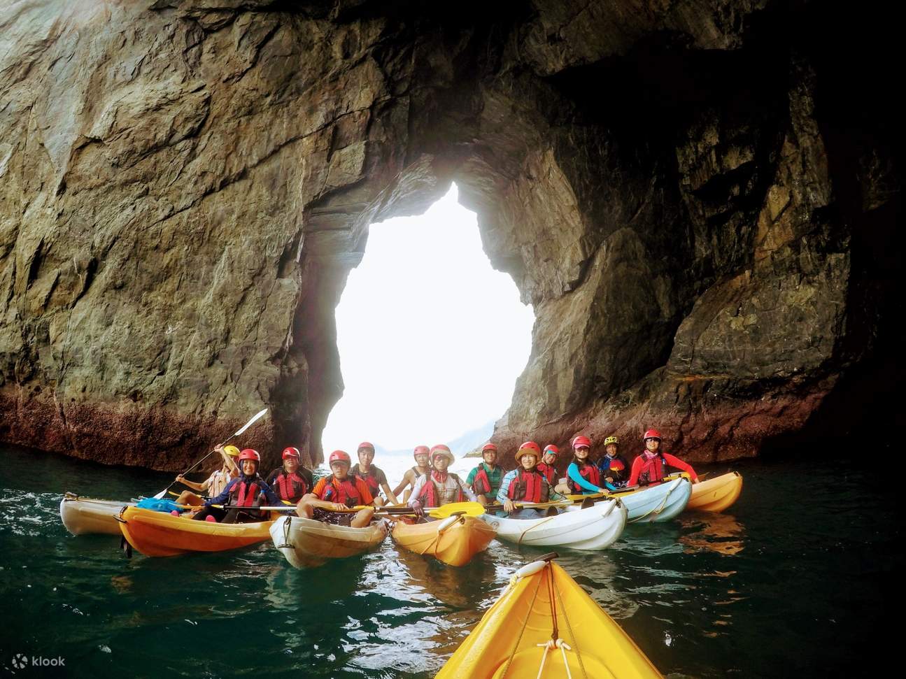 Yilan Nanfang'ao Secret Spot Thief's O'O & Colorful Stone Beach Kayak ...