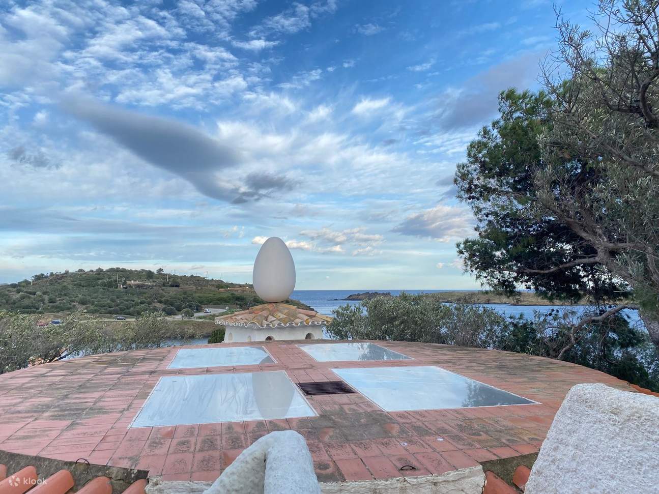 Dali Museum, Figueres and Cadaques Dali Day Tour from Barcelona - Klook ...