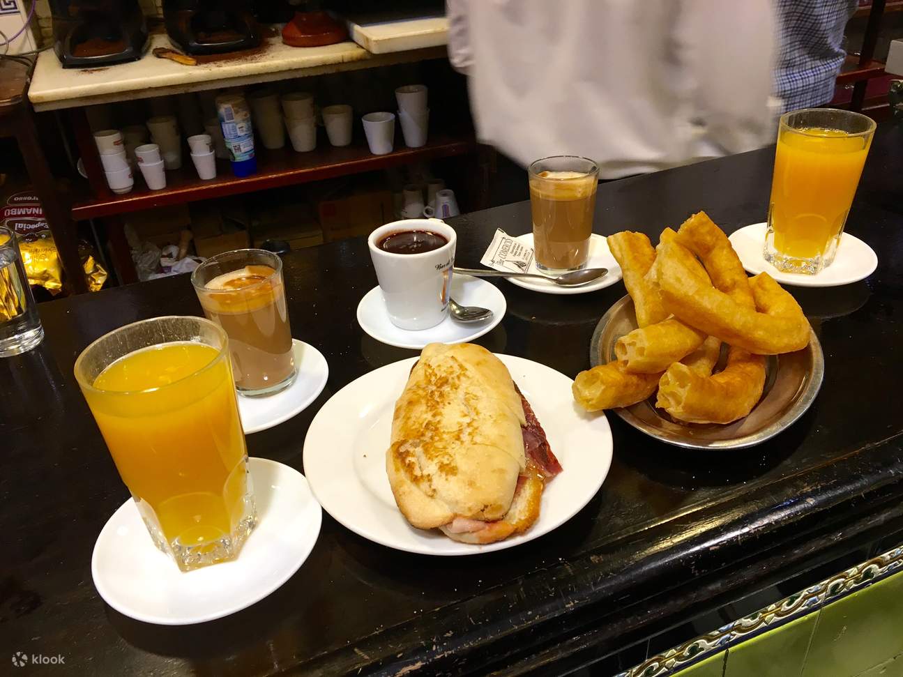 Market Brunch Tapas Walking Tour in Seville Food Tour - Klook United States