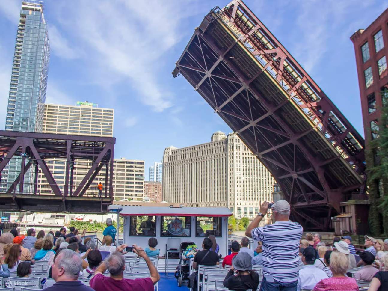 Quick Escape 45 Minute Chicago River Architectural Journey - Klook Hong ...