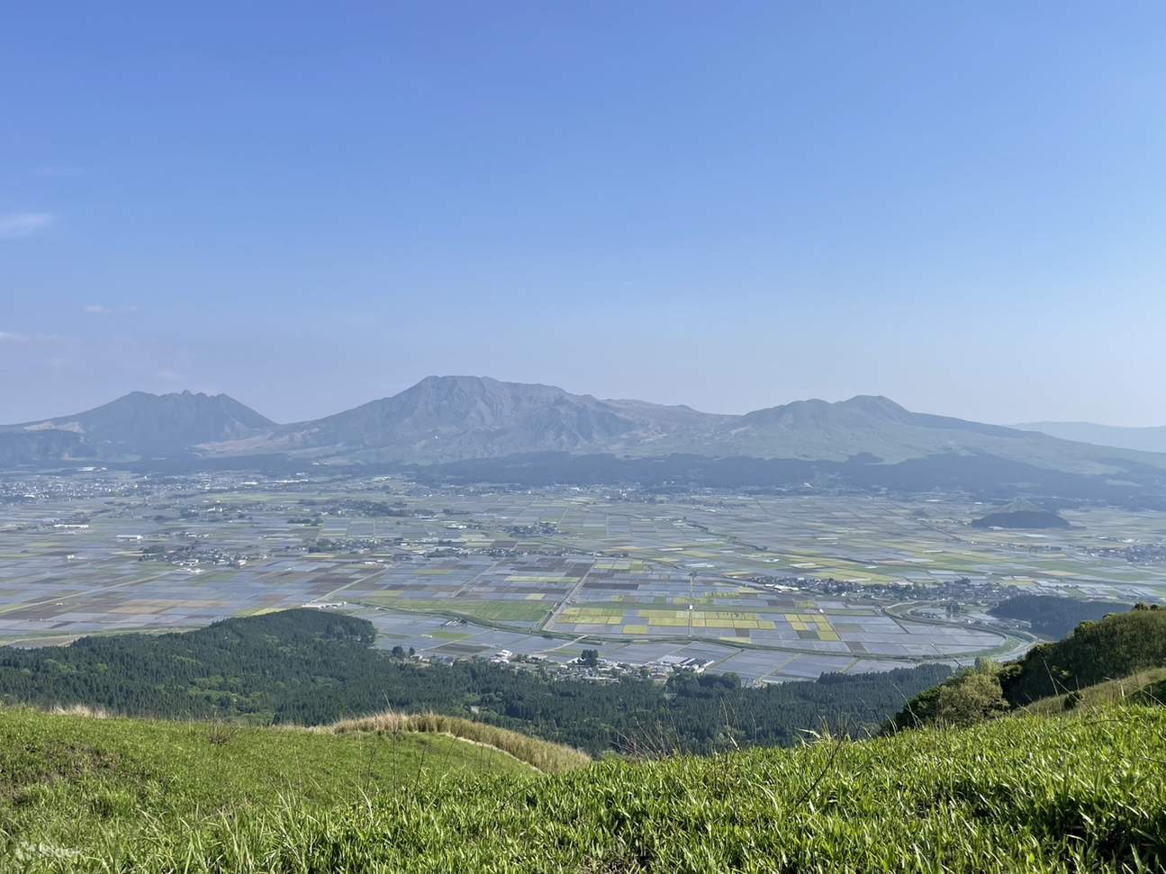 Aso Shrine & Aso Volcano & DRUM TAO Outdoor Japanese Drum Performance ...