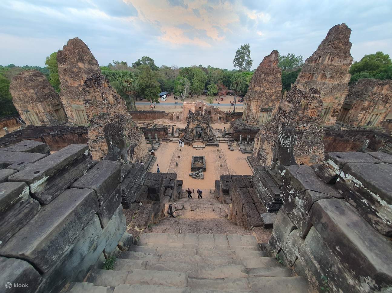 Siem Reap: Tur Kuil Lingkaran Besar Dengan Transportasi Pribadi - Klook ...