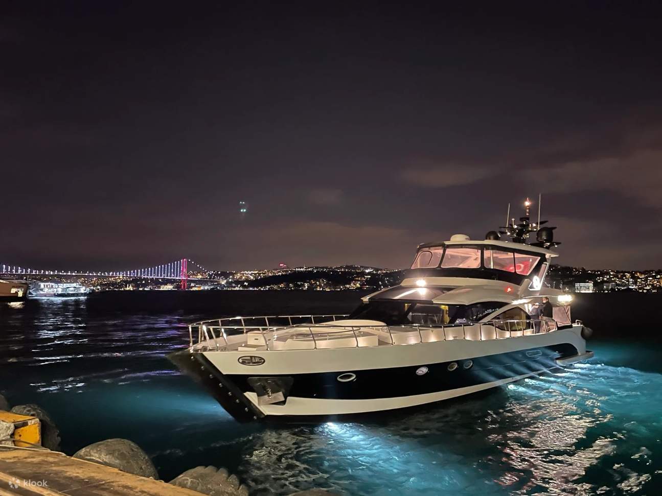BOSPHORUS NİGHT CRUISE WITH LUXURY YACHT - Klook
