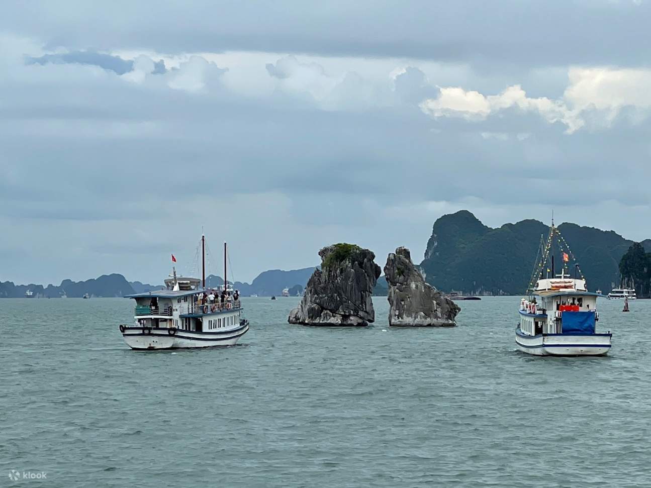[Route 1] ทัวร์ฮาลองเบย์ โดยเรือสำเภา Bai Tho พร้อมไกด์พูดภาษาญี่ปุ่น ...