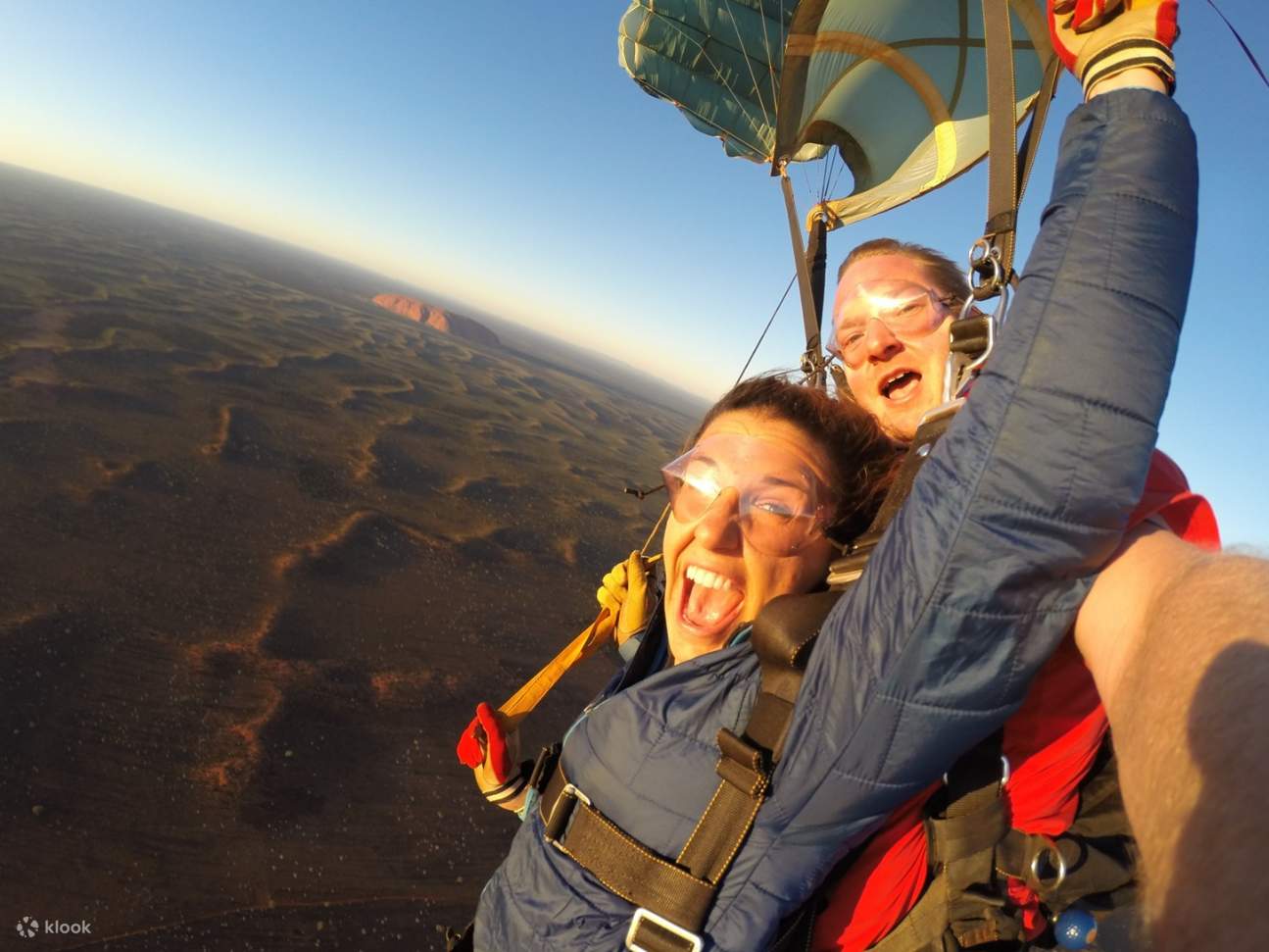 Skydiving Experience di Uluru - Klook Indonesia