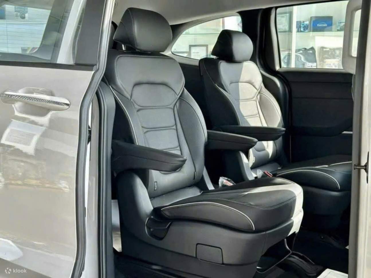 Hue - Hoi An Shared Van/Car by iVietnam - Klook Philippines