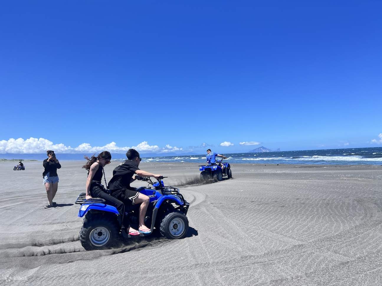 Pengalaman Off-Road Mobil Pantai ATV Yilan - Klook Indonesia